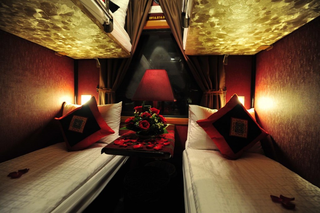 Chapa Express Train - Best choice to Sapa From Hanoi